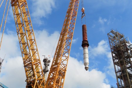 Sarens assists with renovation of Hengyuan Refinery's oil plant ...